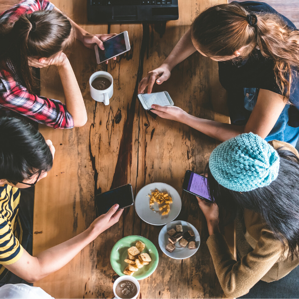 What Is Phoneless Dining?