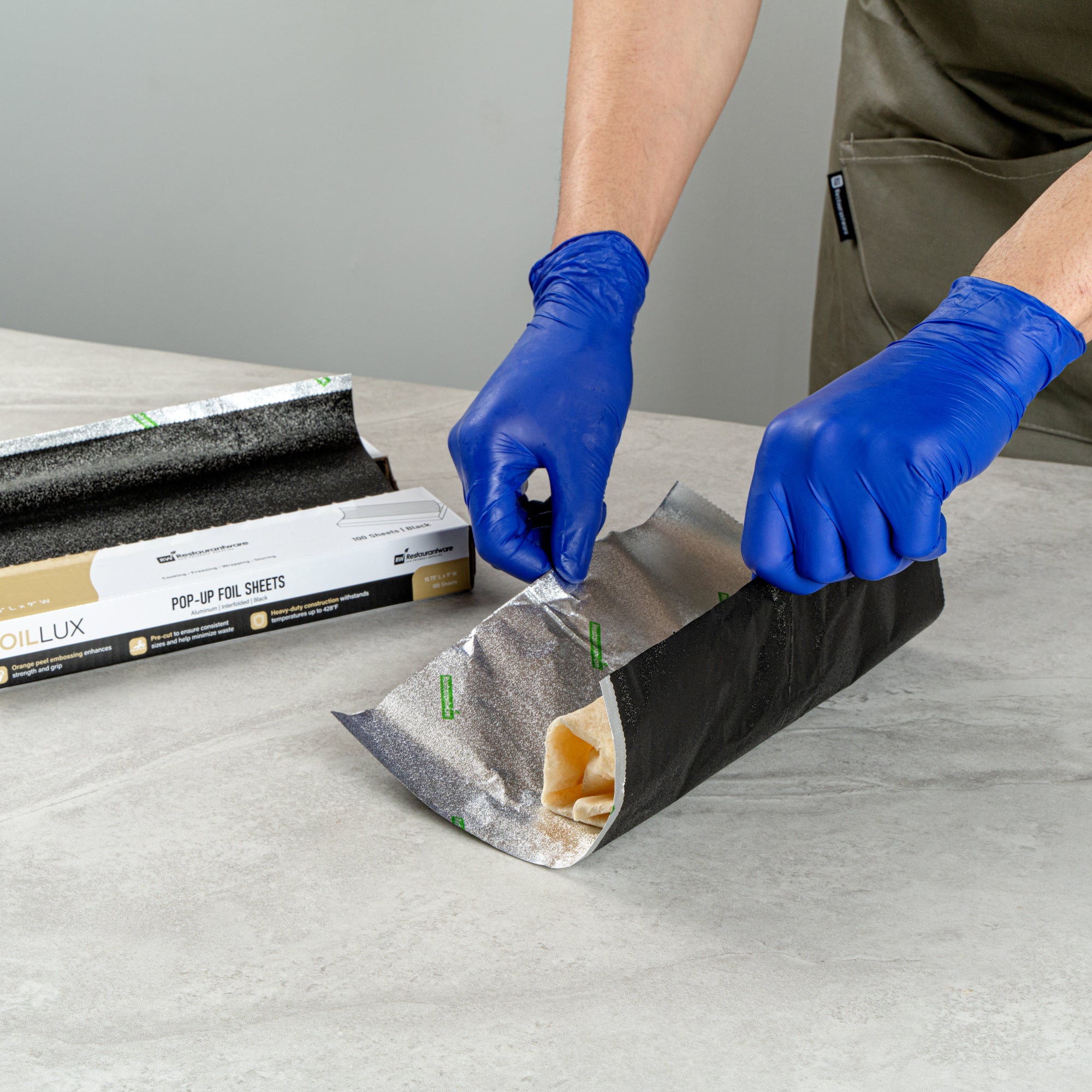 Foil Lux Foodservice Black Aluminum Foil Pop-Up Sheet - Interfolded ...